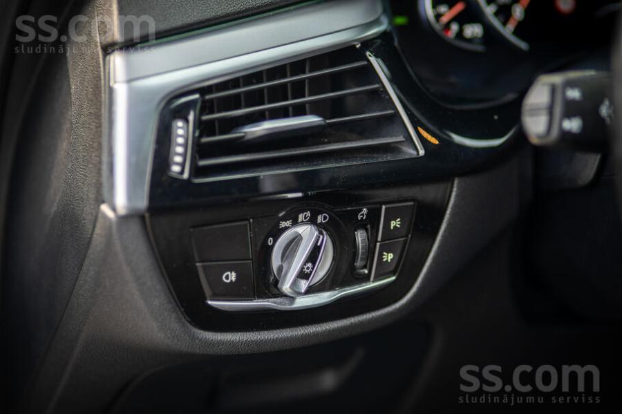 Pelēks BMW 530 2017 Rīga, ar dzinēja tilpumu 3.00 L un nobraukumu 230 tūkst. km par 24500 €, foto 15 vietnē AUTOMOTO.COM.LV