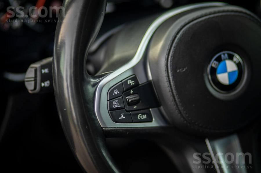 Pelēks BMW 530 2017 Rīga, ar dzinēja tilpumu 3.00 L un nobraukumu 230 tūkst. km par 24500 €, foto 16 vietnē AUTOMOTO.COM.LV