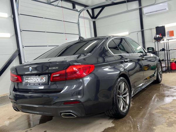 Grey BMW 530 2018 in Vilnius, with an engine capacity of 2.00 L and mileage of 199 thousand km for 22000 €, photo 10 on AUTOMOTO.COM.LV