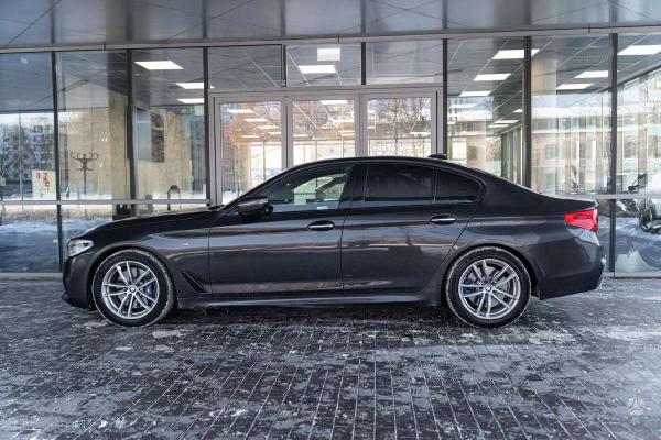 Pelēks BMW 530 2018 Viļņa, ar dzinēja tilpumu 2.99 L un nobraukumu 227 tūkst. km par 23500 €, foto 4 vietnē AUTOMOTO.COM.LV