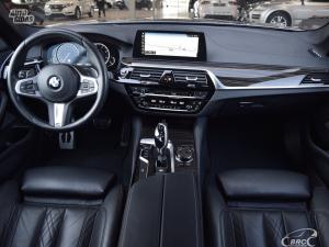 Grey BMW 530 2018 in Riga, with an engine capacity of 3.00 L and mileage of 128 thousand km for 28000 €, photo 4 on AUTOMOTO.COM.LV