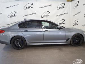 Grey BMW 530 2018 in Riga, with an engine capacity of 3.00 L and mileage of 128 thousand km for 28000 €, photo 30 on AUTOMOTO.COM.LV