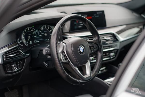 Grey BMW 530 2018 in Vilnius, with an engine capacity of 2.00 L and mileage of 108 thousand km for 18000 €, photo 9 on AUTOMOTO.COM.LV