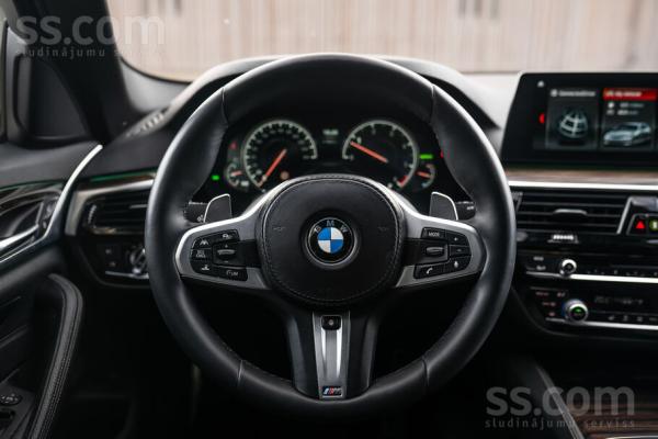 Pelēks BMW 530 2018 Rīga, ar dzinēja tilpumu 3.00 L un nobraukumu 110 tūkst. km par 28777 €, foto 7 vietnē AUTOMOTO.COM.LV