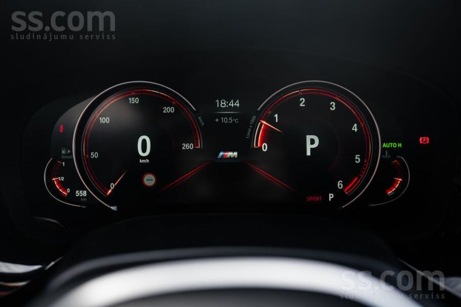 Grey BMW 530 2018 in Riga, with an engine capacity of 3.00 L and mileage of 110 thousand km for 28777 €, photo 16 on AUTOMOTO.COM.LV