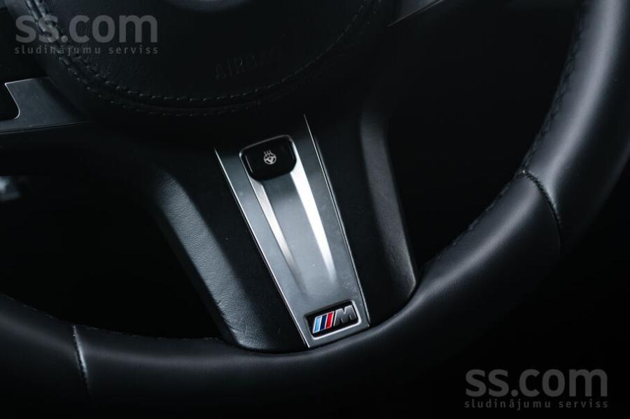 Grey BMW 530 2018 in Riga, with an engine capacity of 3.00 L and mileage of 110 thousand km for 28777 €, photo 28 on AUTOMOTO.COM.LV