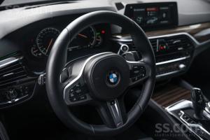 Grey BMW 530 2018 in Riga, with an engine capacity of 3.00 L and mileage of 110 thousand km for 28777 €, photo 31 on AUTOMOTO.COM.LV
