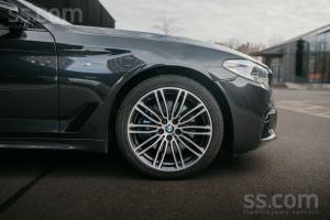 Grey BMW 530 2018 in Riga, with an engine capacity of 3.00 L and mileage of 110 thousand km for 28777 €, photo 32 on AUTOMOTO.COM.LV