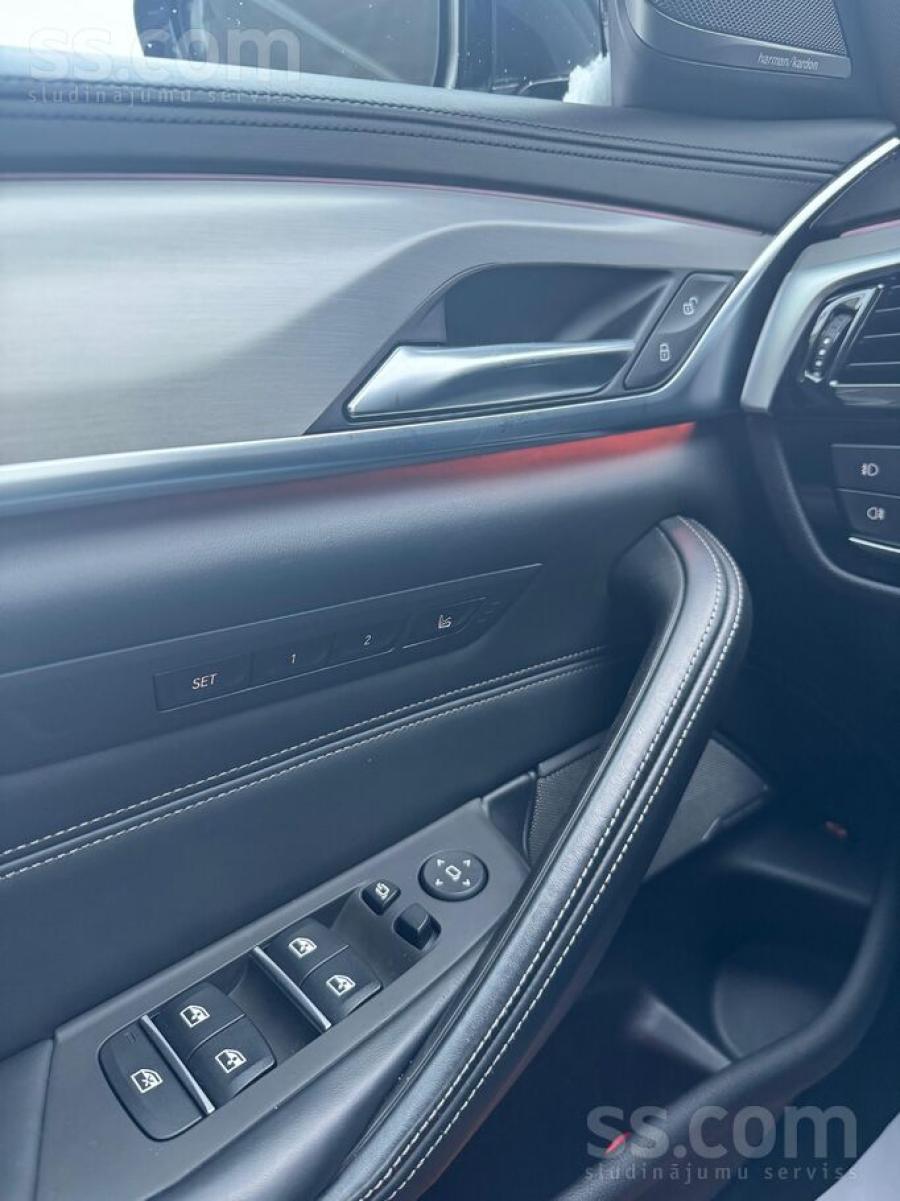 Pelēks BMW 530 2018 Rīga, ar dzinēja tilpumu 3.00 L un nobraukumu 240 tūkst. km par 25500 €, foto 21 vietnē AUTOMOTO.COM.LV