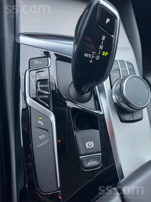 Pelēks BMW 530 2018 Rīga, ar dzinēja tilpumu 3.00 L un nobraukumu 240 tūkst. km par 25500 €, foto 24 vietnē AUTOMOTO.COM.LV