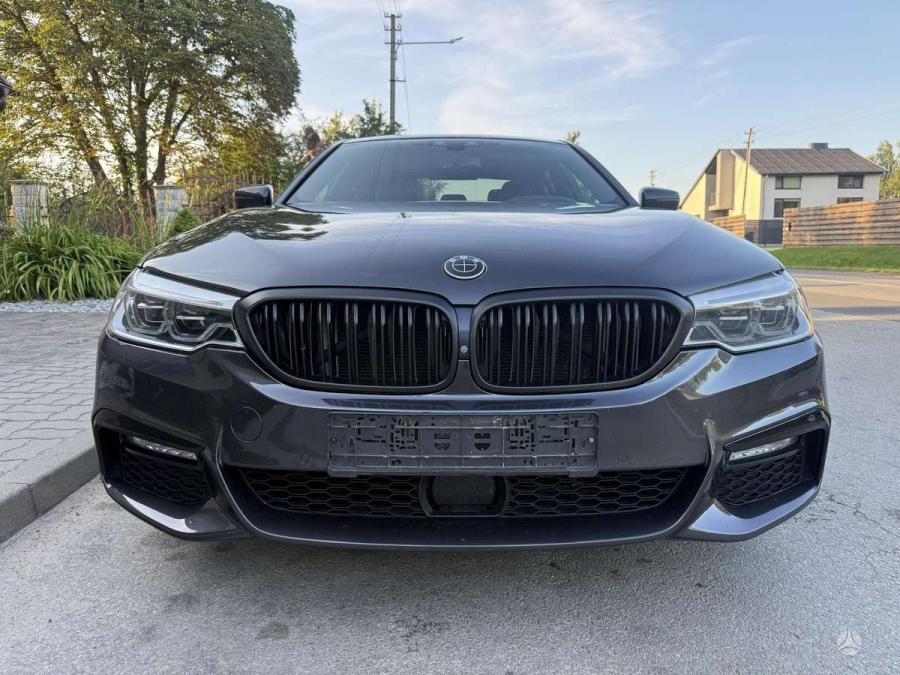 Pelēks BMW 530 2018 Vilkaviškis, ar dzinēja tilpumu 2.99 L un nobraukumu 282 tūkst. km par 17900 €, foto 3 vietnē AUTOMOTO.COM.LV