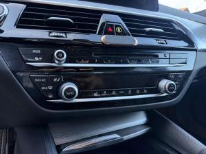 Pelēks BMW 530 2018 Vilkaviškis, ar dzinēja tilpumu 2.99 L un nobraukumu 282 tūkst. km par 17900 €, foto 15 vietnē AUTOMOTO.COM.LV