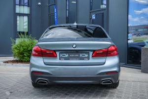 Grey BMW 530 2018 in Kaunas, with an engine capacity of 2.00 L and mileage of 237 thousand km for 19950 €, photo 14 on AUTOMOTO.COM.LV