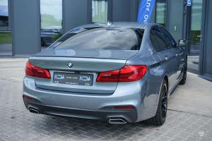 Grey BMW 530 2018 in Kaunas, with an engine capacity of 2.00 L and mileage of 237 thousand km for 19950 €, photo 15 on AUTOMOTO.COM.LV