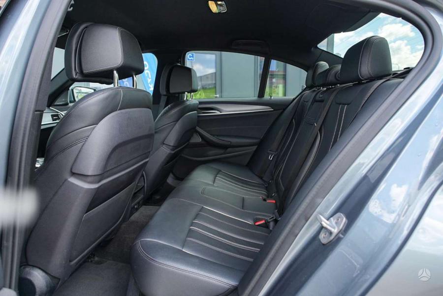Grey BMW 530 2018 in Kaunas, with an engine capacity of 2.00 L and mileage of 237 thousand km for 19950 €, photo 34 on AUTOMOTO.COM.LV