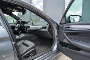 Grey BMW 530 2018 in Kaunas, with an engine capacity of 2.00 L and mileage of 237 thousand km for 19950 €, photo 37 on AUTOMOTO.COM.LV