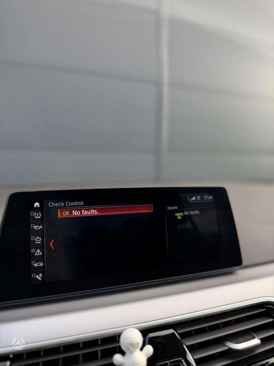 Pelēks BMW 530 2018 Kauņa, ar dzinēja tilpumu 2.99 L un nobraukumu 236 tūkst. km par 22000 €, foto 23 vietnē AUTOMOTO.COM.LV