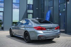 Grey BMW 530 2018 in Kaunas, with an engine capacity of 2.00 L and mileage of 237 thousand km for 19750 €, photo 11 on AUTOMOTO.COM.LV