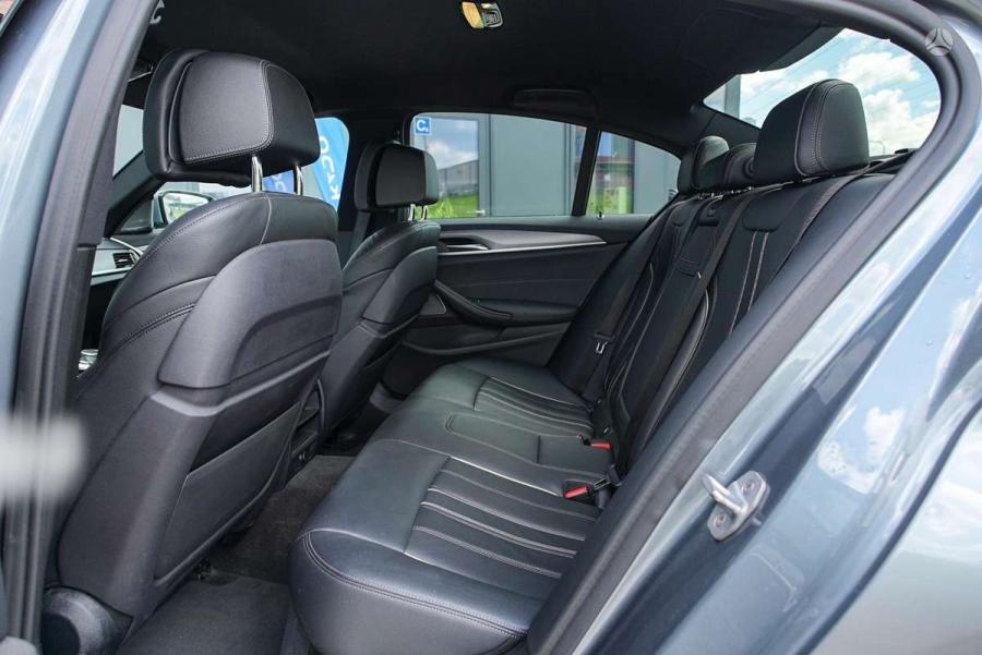 Grey BMW 530 2018 in Kaunas, with an engine capacity of 2.00 L and mileage of 237 thousand km for 19750 €, photo 24 on AUTOMOTO.COM.LV