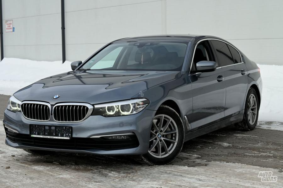 Grey BMW 530 2019 in Kretinga, with an engine capacity of 3.00 L and mileage of 269 thousand km for 18499 €, photo 3 on AUTOMOTO.COM.LV