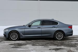 Grey BMW 530 2019 in Kretinga, with an engine capacity of 3.00 L and mileage of 269 thousand km for 18499 €, photo 11 on AUTOMOTO.COM.LV