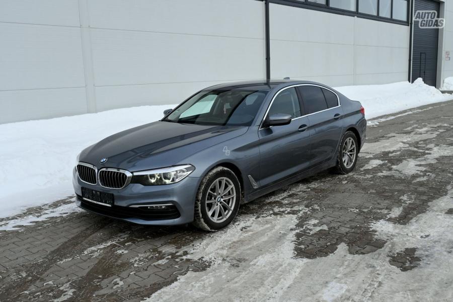 Grey BMW 530 2019 in Kretinga, with an engine capacity of 3.00 L and mileage of 269 thousand km for 18499 €, photo 12 on AUTOMOTO.COM.LV