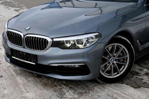 Grey BMW 530 2019 in Kretinga, with an engine capacity of 2.99 L and mileage of 269 thousand km for 18499 €, photo 4 on AUTOMOTO.COM.LV