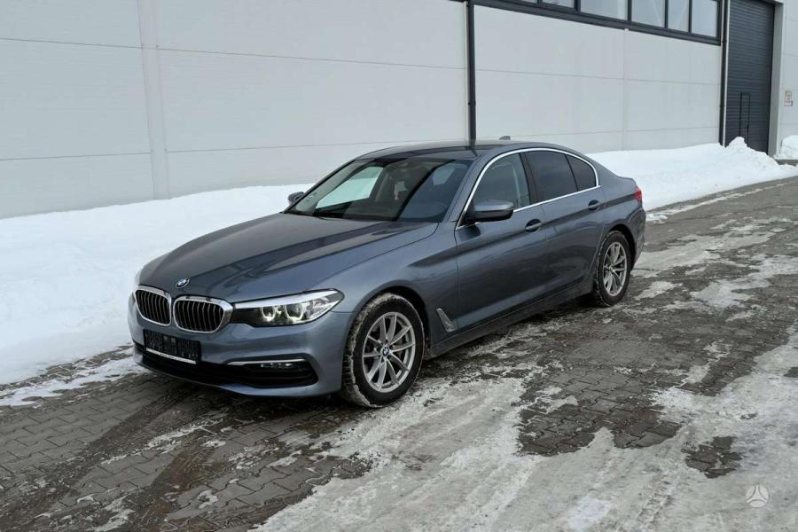 Grey BMW 530 2019 in Kretinga, with an engine capacity of 2.99 L and mileage of 269 thousand km for 18499 €, photo 12 on AUTOMOTO.COM.LV