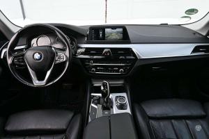 Grey BMW 530 2019 in Kretinga, with an engine capacity of 2.99 L and mileage of 269 thousand km for 18499 €, photo 26 on AUTOMOTO.COM.LV