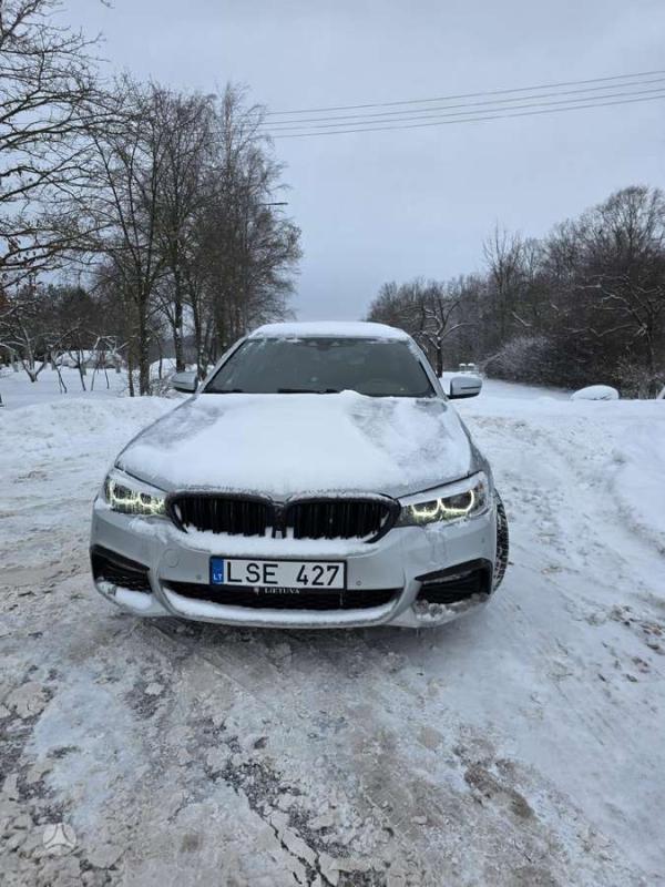 Grey BMW 530 2019 in Kaunas, with an engine capacity of 2.00 L and mileage of 104 thousand km for 18300 €, photo 1 on AUTOMOTO.COM.LV