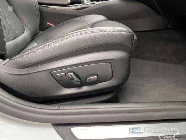 Grey BMW 530 2019 in Vilnius, with an engine capacity of 2.00 L and mileage of 74 thousand km for 24900 €, photo 7 on AUTOMOTO.COM.LV