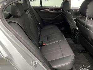 Grey BMW 530 2019 in Vilnius, with an engine capacity of 2.00 L and mileage of 74 thousand km for 24900 €, photo 11 on AUTOMOTO.COM.LV