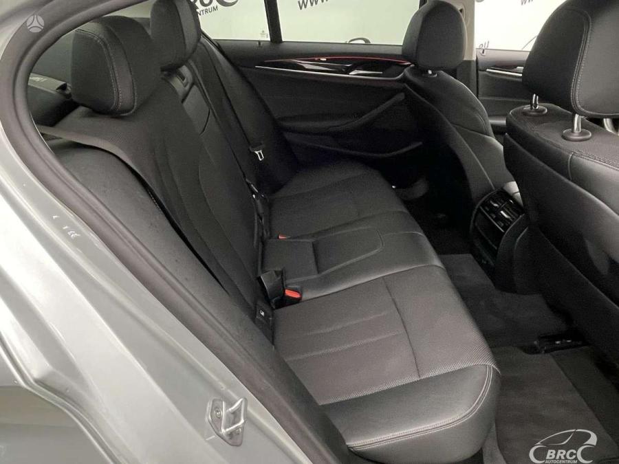 Grey BMW 530 2019 in Vilnius, with an engine capacity of 2.00 L and mileage of 74 thousand km for 24900 €, photo 11 on AUTOMOTO.COM.LV