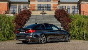 Grey BMW 530 2019 in Vilnius, with an engine capacity of 2.00 L and mileage of 146 thousand km for 22200 €, photo 6 on AUTOMOTO.COM.LV