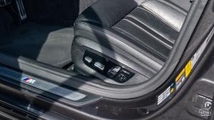 Grey BMW 530 2019 in Vilnius, with an engine capacity of 2.00 L and mileage of 146 thousand km for 22200 €, photo 13 on AUTOMOTO.COM.LV