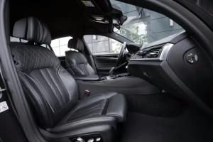 Pelēks BMW 530 2019 Jelgava, ar dzinēja tilpumu 2.00 L un nobraukumu 240 tūkst. km par 20999 €, foto 20 vietnē AUTOMOTO.COM.LV