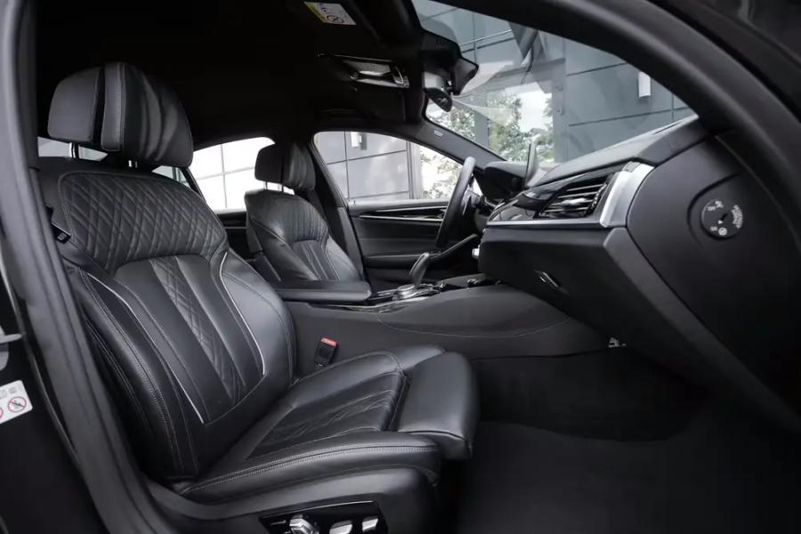 Pelēks BMW 530 2019 Jelgava, ar dzinēja tilpumu 2.00 L un nobraukumu 240 tūkst. km par 20999 €, foto 20 vietnē AUTOMOTO.COM.LV
