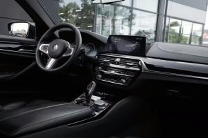 Pelēks BMW 530 2019 Jelgava, ar dzinēja tilpumu 2.00 L un nobraukumu 240 tūkst. km par 20999 €, foto 22 vietnē AUTOMOTO.COM.LV