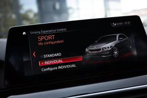 Pelēks BMW 530 2019 Jelgava, ar dzinēja tilpumu 2.00 L un nobraukumu 240 tūkst. km par 20999 €, foto 24 vietnē AUTOMOTO.COM.LV