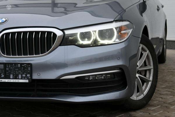Grey BMW 530 2019 in Kretinga, with an engine capacity of 2.99 L and mileage of 269 thousand km for 17499 €, photo 5 on AUTOMOTO.COM.LV
