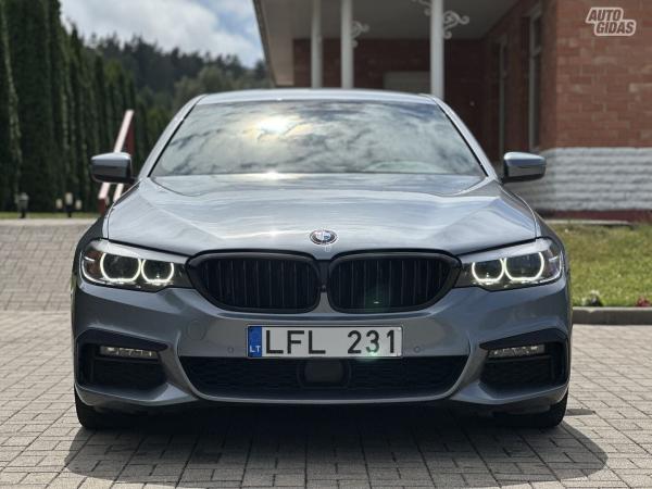 Grey BMW 530 2019 in Vilnius, with an engine capacity of 3.00 L and mileage of 203 thousand km for 21900 €, photo 3 on AUTOMOTO.COM.LV