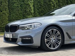 Grey BMW 530 2019 in Vilnius, with an engine capacity of 3.00 L and mileage of 203 thousand km for 21900 €, photo 6 on AUTOMOTO.COM.LV