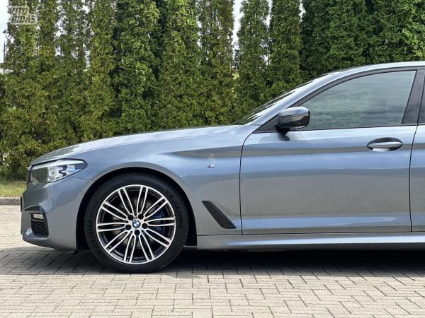 Grey BMW 530 2019 in Vilnius, with an engine capacity of 3.00 L and mileage of 203 thousand km for 21900 €, photo 8 on AUTOMOTO.COM.LV