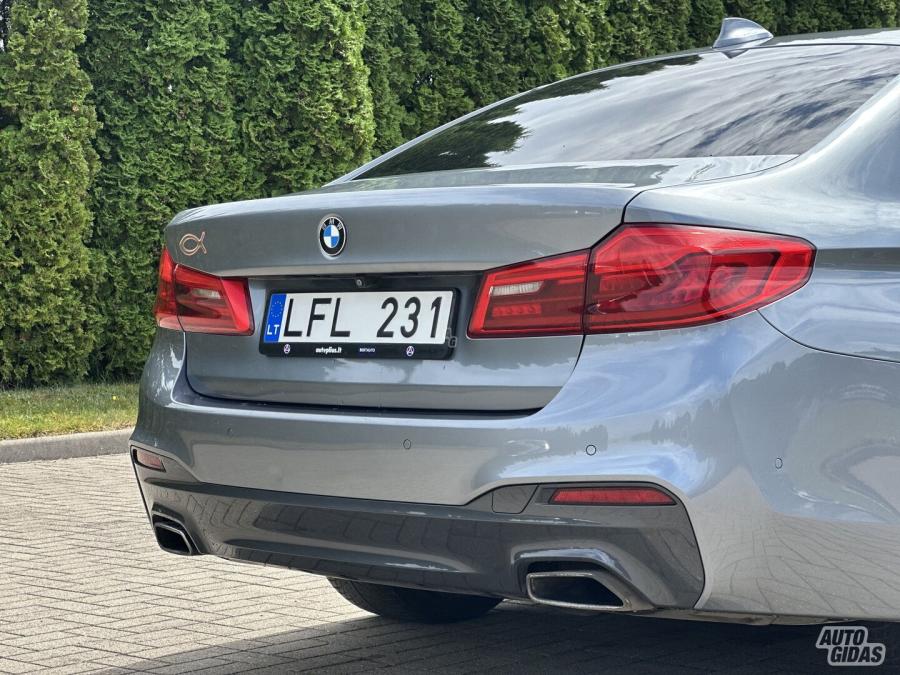 Grey BMW 530 2019 in Vilnius, with an engine capacity of 3.00 L and mileage of 203 thousand km for 21900 €, photo 20 on AUTOMOTO.COM.LV