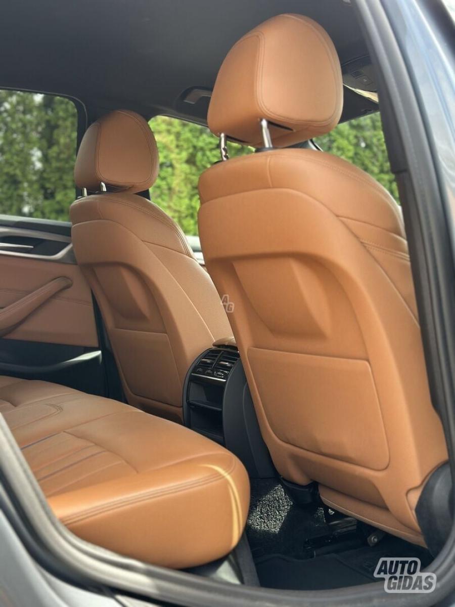 Grey BMW 530 2019 in Vilnius, with an engine capacity of 3.00 L and mileage of 203 thousand km for 21900 €, photo 24 on AUTOMOTO.COM.LV