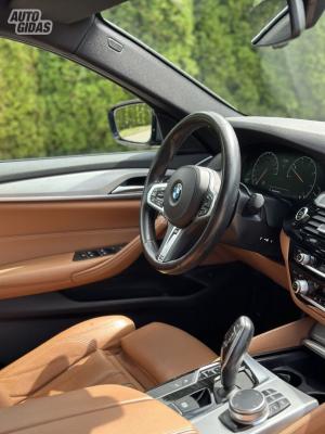 Grey BMW 530 2019 in Vilnius, with an engine capacity of 3.00 L and mileage of 203 thousand km for 21900 €, photo 29 on AUTOMOTO.COM.LV
