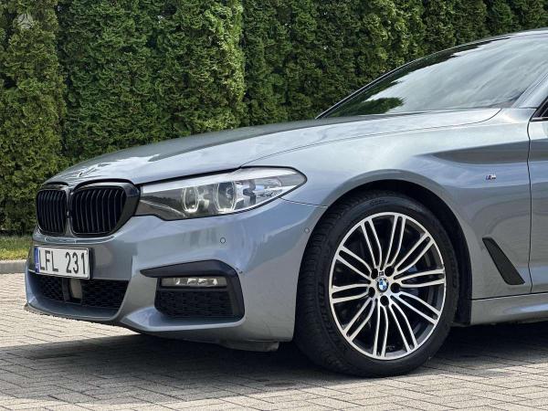 Grey BMW 530 2019 in Nemencine, with an engine capacity of 2.99 L and mileage of 203 thousand km for 21900 €, photo 9 on AUTOMOTO.COM.LV