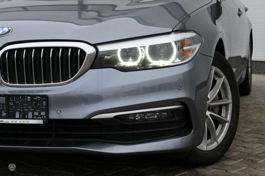 Grey BMW 530 2019 in Kretinga, with an engine capacity of 2.99 L and mileage of 269 thousand km for 17499 €, photo 6 on AUTOMOTO.COM.LV