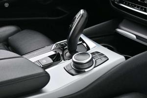 Grey BMW 530 2019 in Kretinga, with an engine capacity of 2.99 L and mileage of 269 thousand km for 17499 €, photo 25 on AUTOMOTO.COM.LV