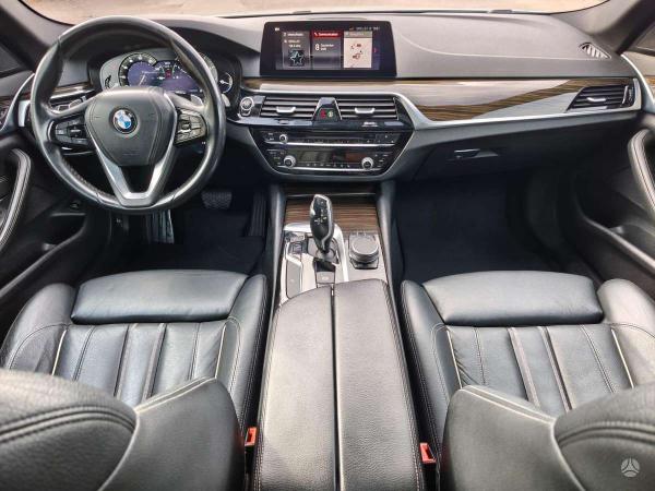 Grey BMW 530 2019 in Siauliai, with an engine capacity of 2.00 L and mileage of 234 thousand km for 13999 €, photo 10 on AUTOMOTO.COM.LV